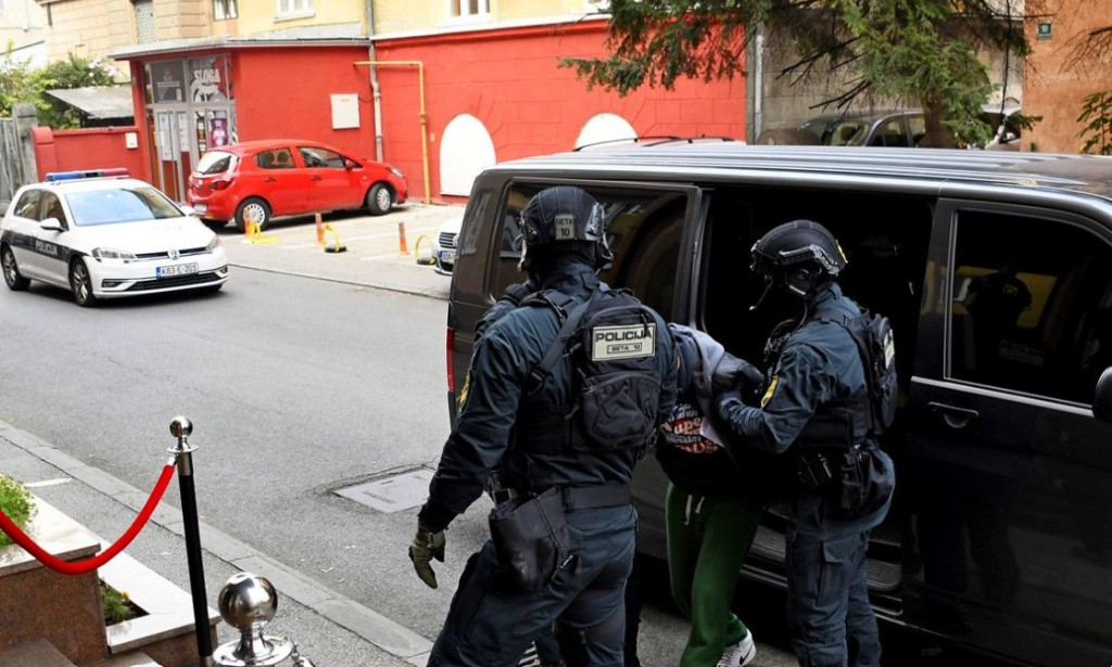 AKTIVNOSTI I U HERCEGOVINI Poznat identitet muškaraca koji su uhićeni u akciji FUP-a | Vijesti ...